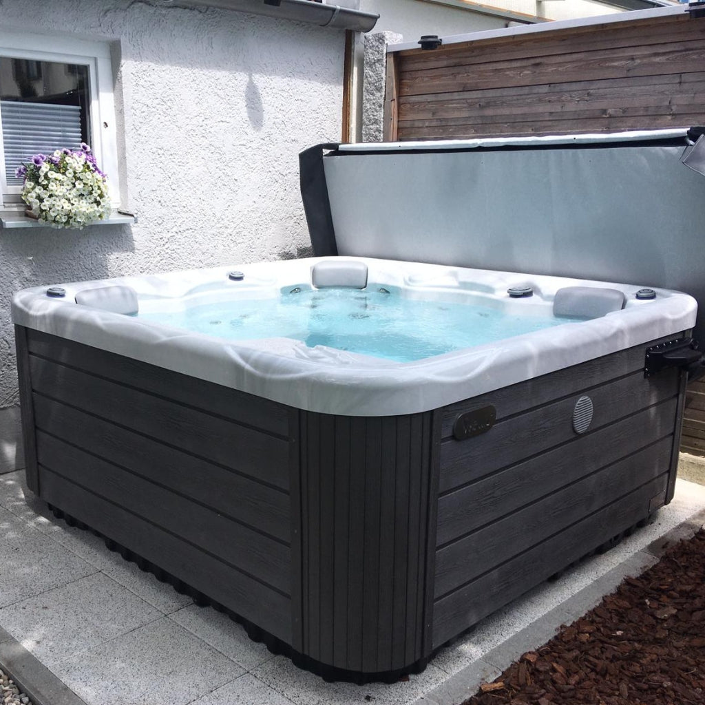 Wellis Pluto Whirlpool – 5 Personen | 42 Jets | Classic Line | WSG ...